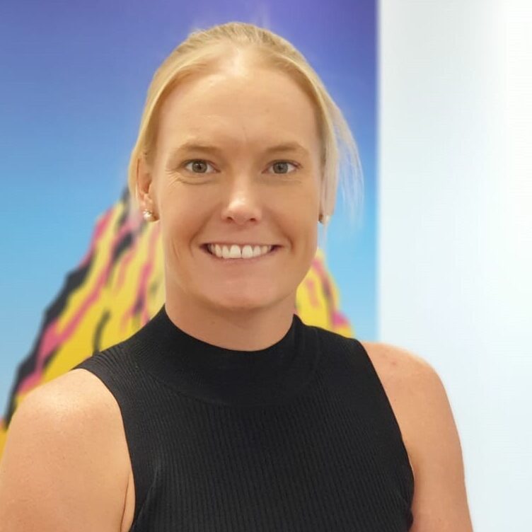 Sarah Lang's Instagram, Twitter & Facebook on IDCrawl